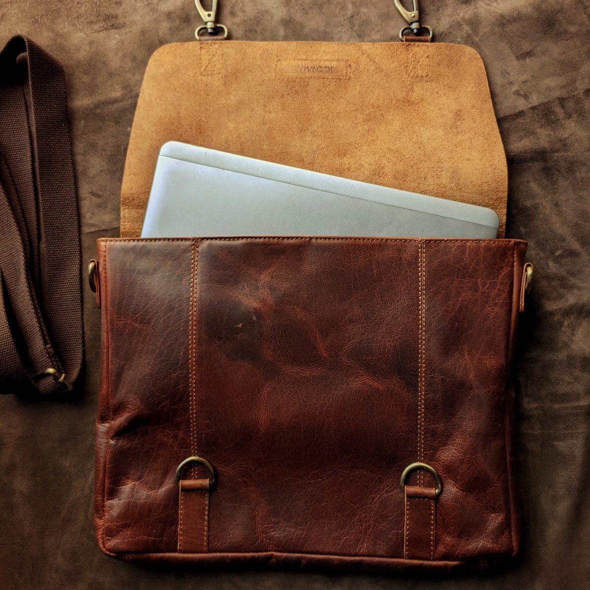 Laptop Bags Archives - Tanwood Leather